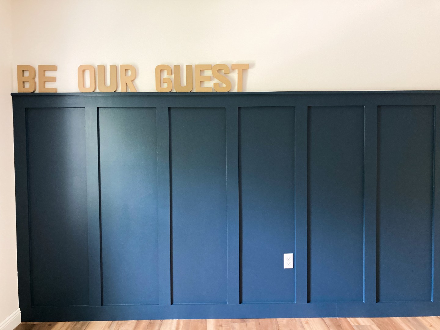 24 Hr Board & Batten Wall
